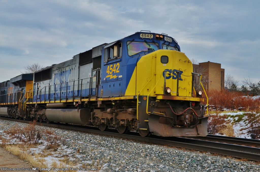 CSX 4542 closes out my day.